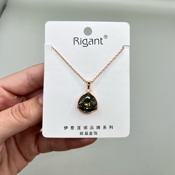 Jewelry | Golden Necklace With Olive Green Diamond | Poshmark